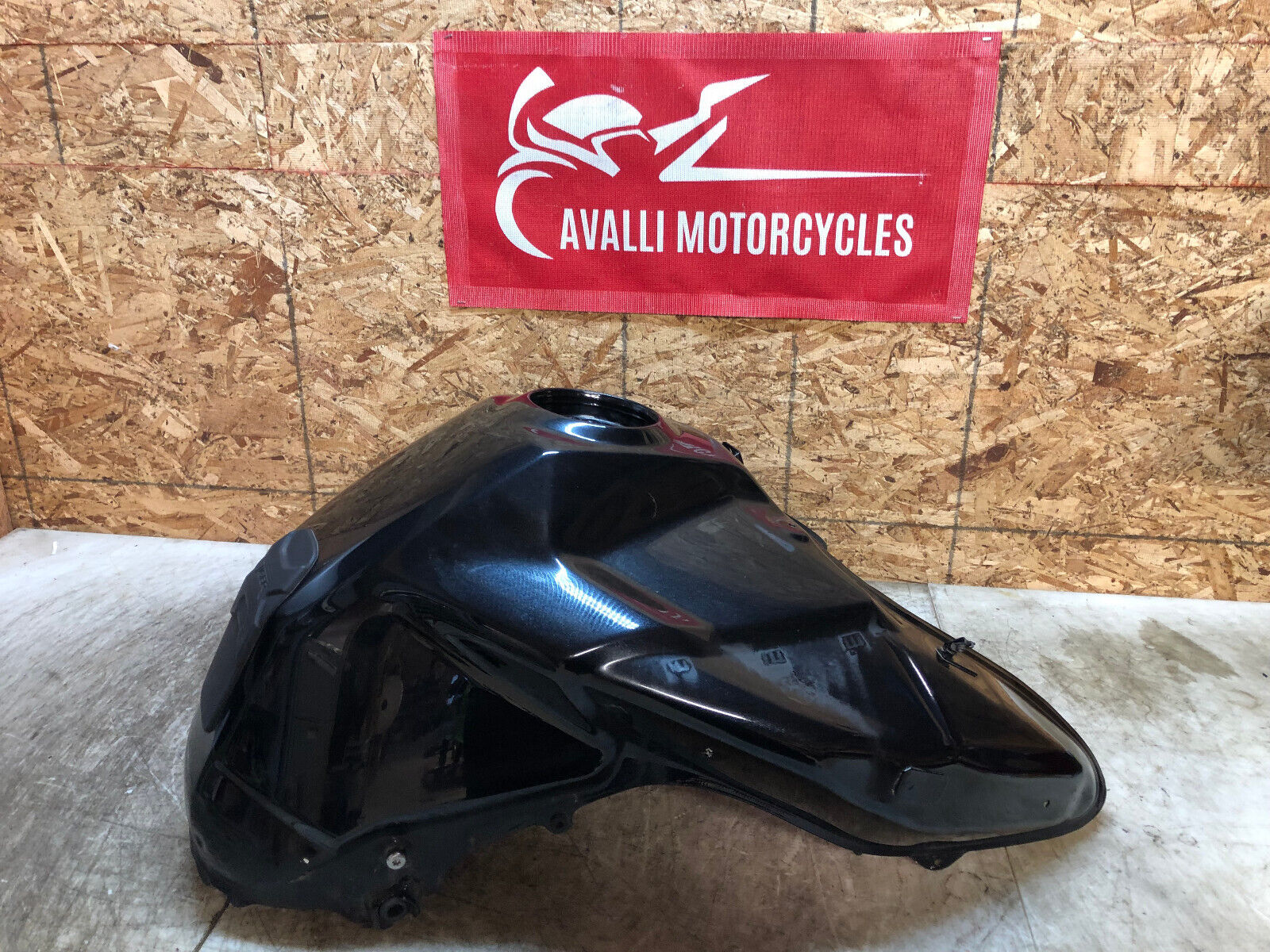 12 13 14 15 16 17 18 TRIUMPH TIGER 1200 EXPLORER XC GAS TANK FUEL TANK ...